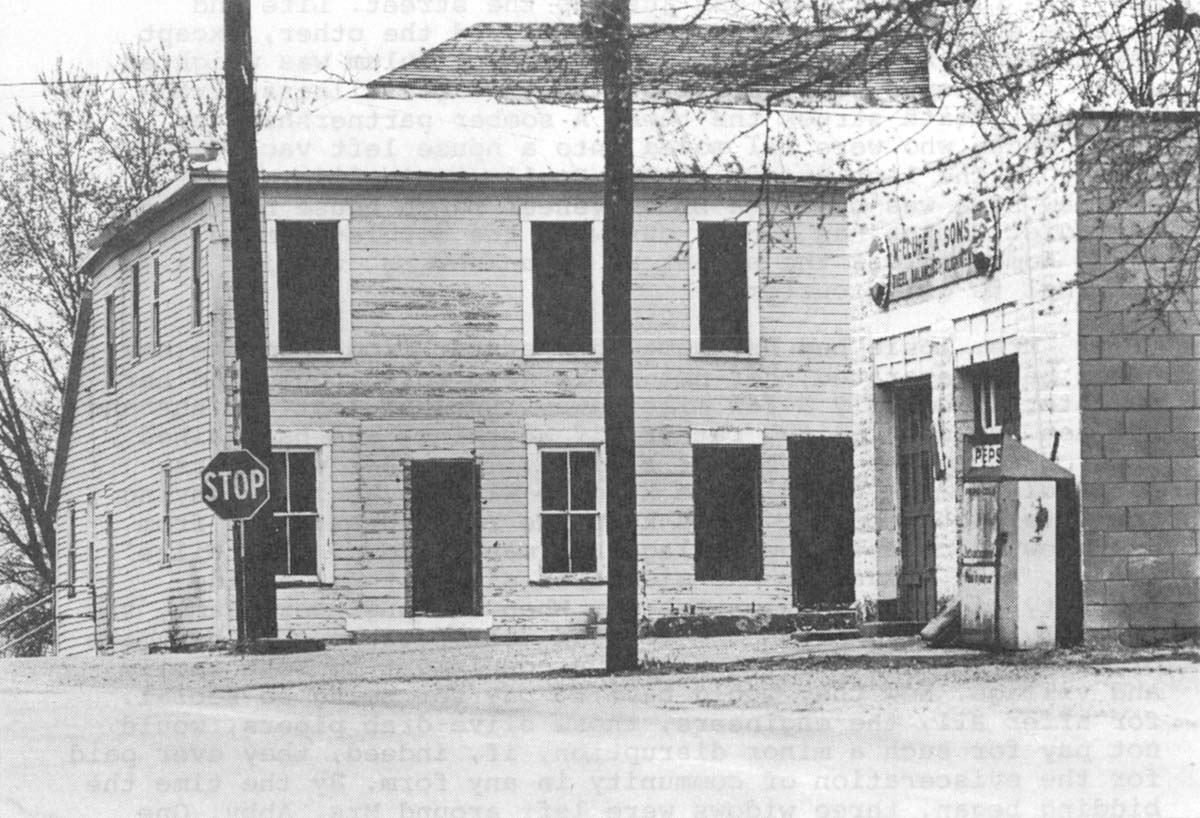 New Burlington, Ohio: When a Town DiesSummer - John Baskin